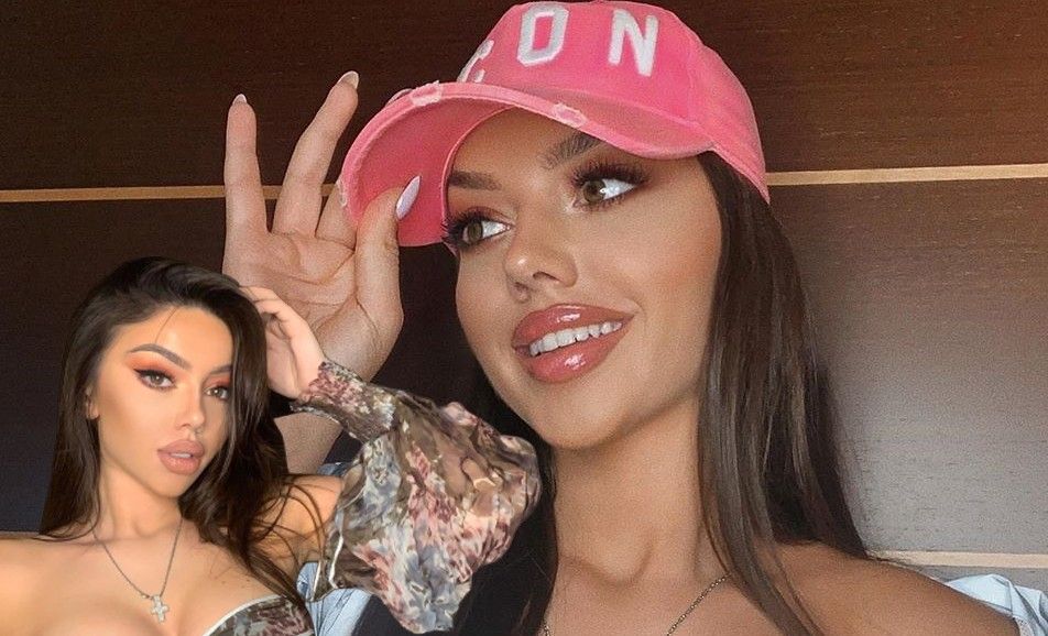 Rachel emphasizes admired body lines - Telegraph - Telegraph