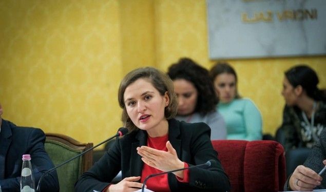 Shahini: Schools will be opened only for graduates - Telegrafi - Telegrafi