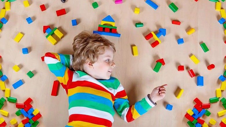 Fëmija autik jeton botën si edhe të gjithë të tjerët, vetëm se e kupton ...