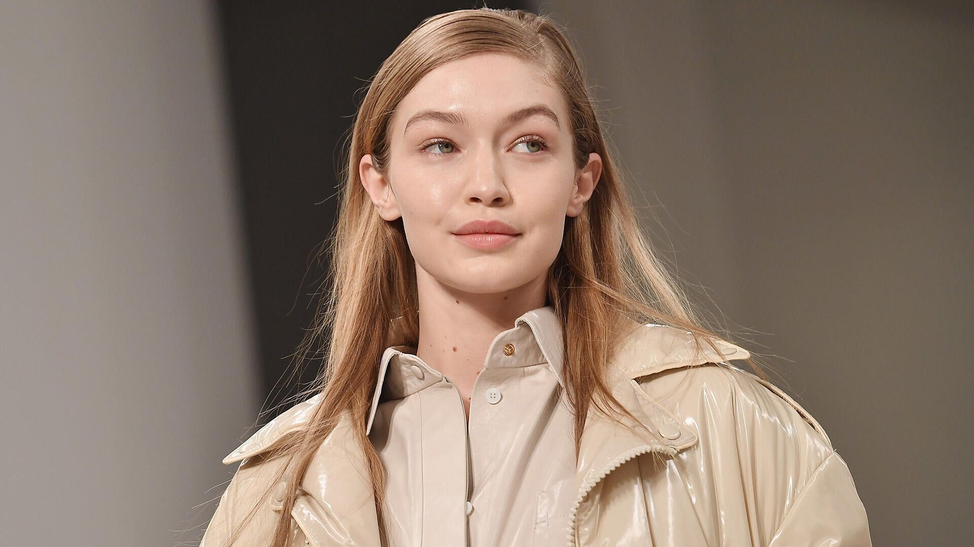 Gigi Hadid in the trend of earth colors - Telegraph - Telegraph