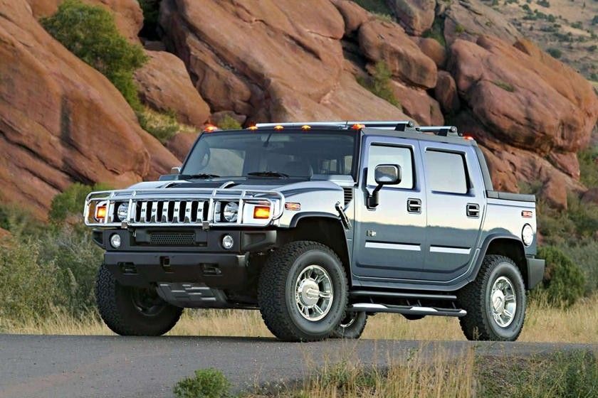 Hummer re-designs the logo for the new car that is filled with ...