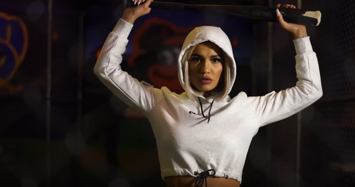 Baby G publikon videoklipin e "Rap Song" - Telegrafi - Telegrafi