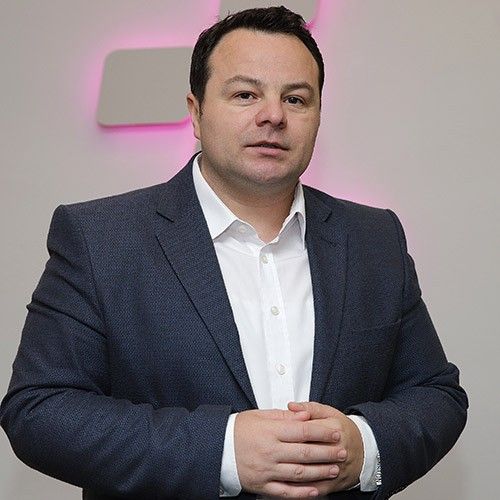 Për ne - Telegrafi - Telegrafi