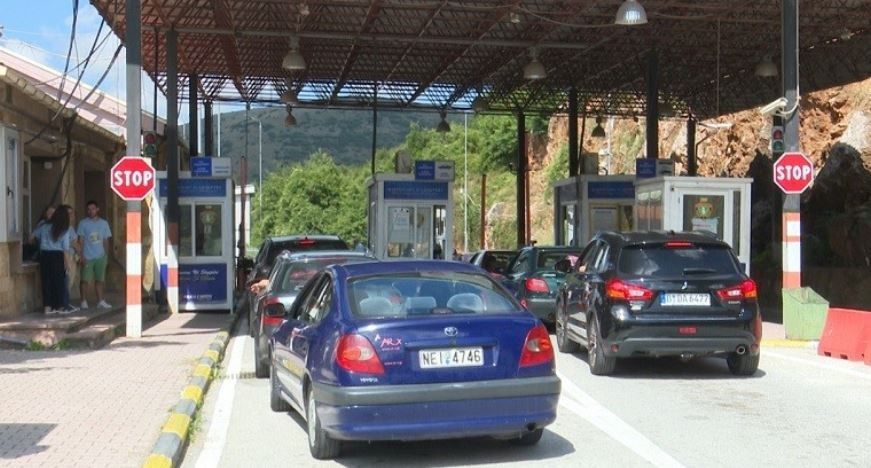 Greece keeps the border with Albania closed until September 30 ...