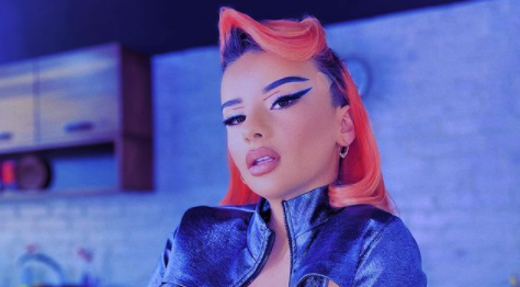 Rina Balaj comes full of style in the new images, gets attention with ...