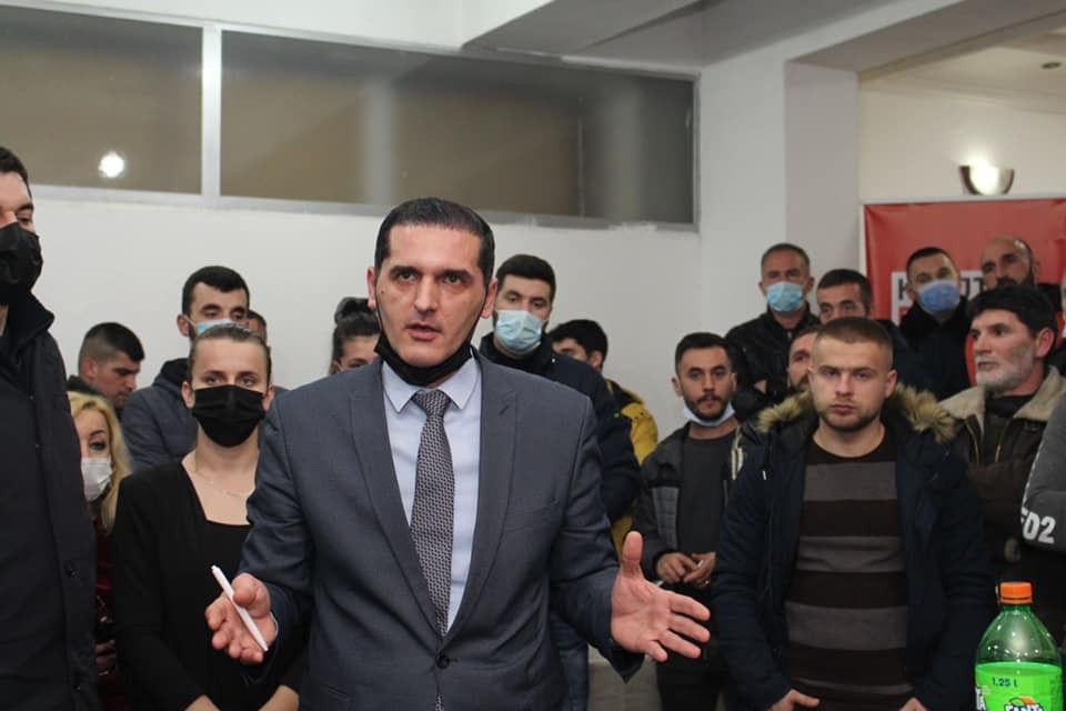Lajqi i LVV-së merr mbështetjen e rugovasve - Telegrafi - Telegrafi
