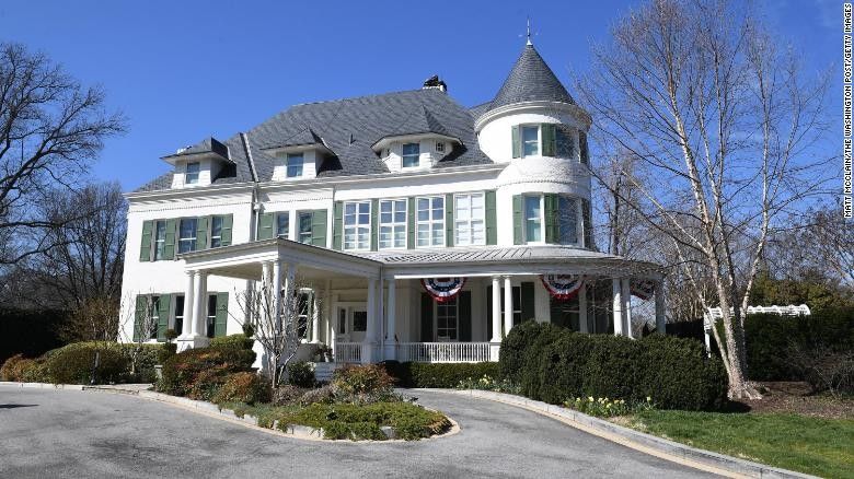 Kapet me pushkë gjysmë-automatike dhe municion, arrestohet një burrë në ...