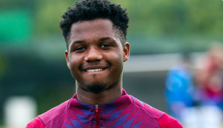 Ansu Fati returns to training at Barcelona after 290 days - Telegrafi ...