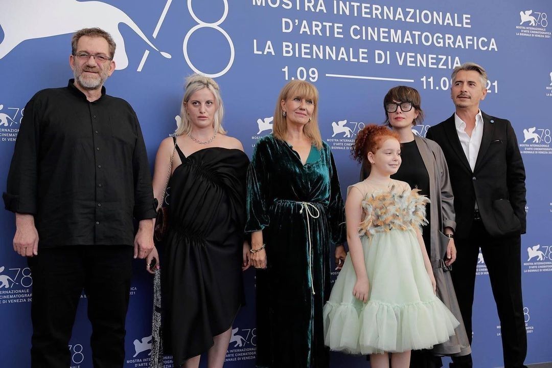 The Kosovar film "Vera Andrron Detin" wins two prizes at the Venice ...