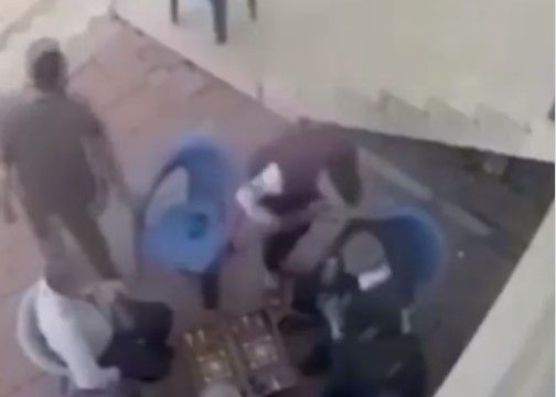 He repeatedly hit her with an ax in the middle of the day, no one came ...