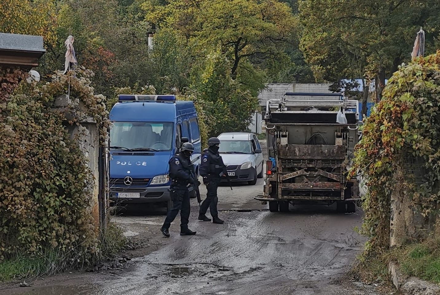 The police with new details about the anti-smuggling operation, three ...