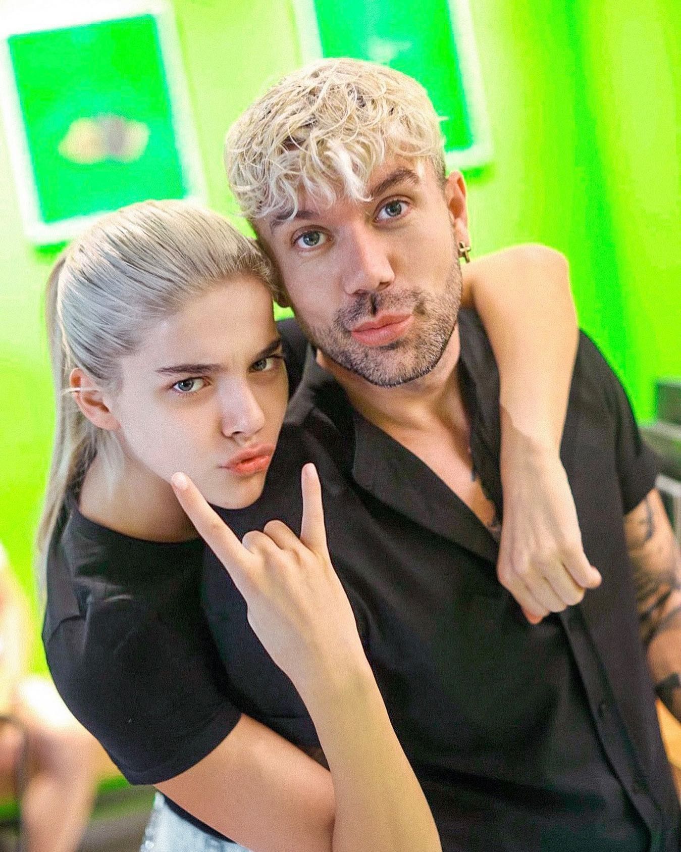 Arilena Ara & Popi Kola partnerët më të ri të Green & Protein ...