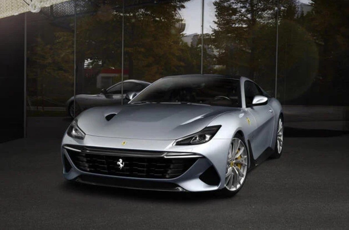 Ferrari presents the BR20 coupe with a V12 engine - Telegrafi - Telegrafi