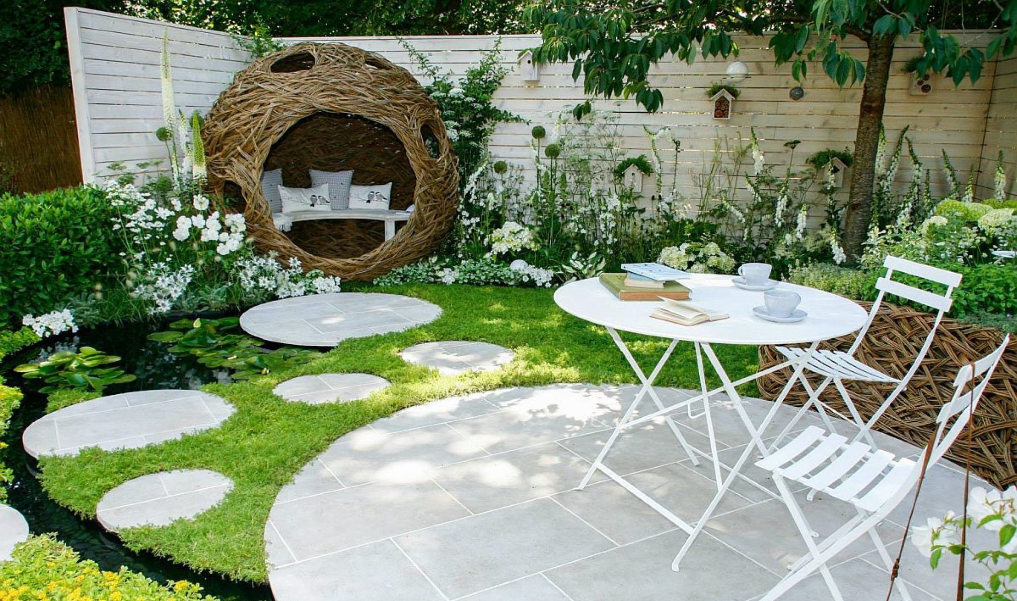 Take a look at the magical urban garden: an original and creative space ...