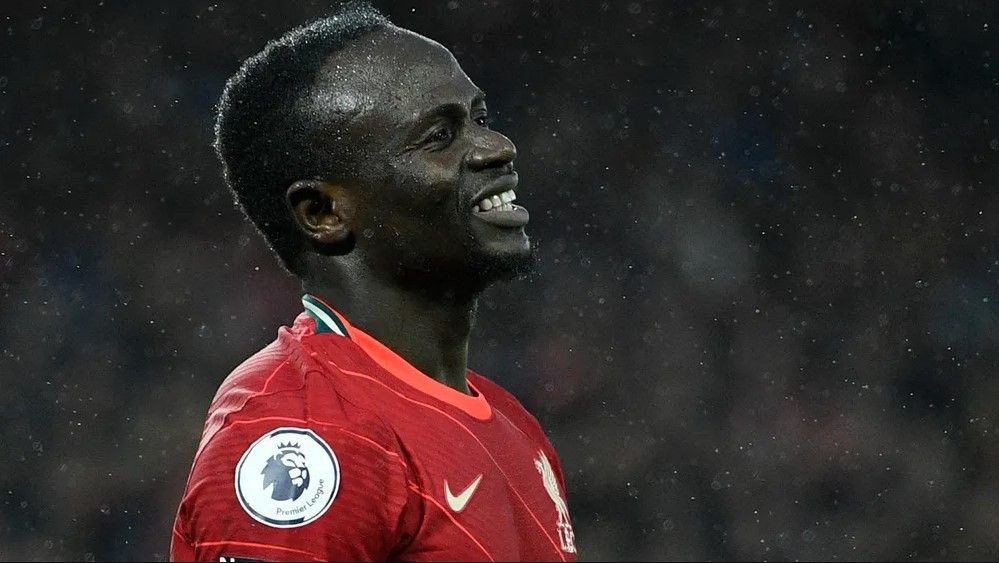 "I was joking", Mane retracts comments about leaving Liverpool ...