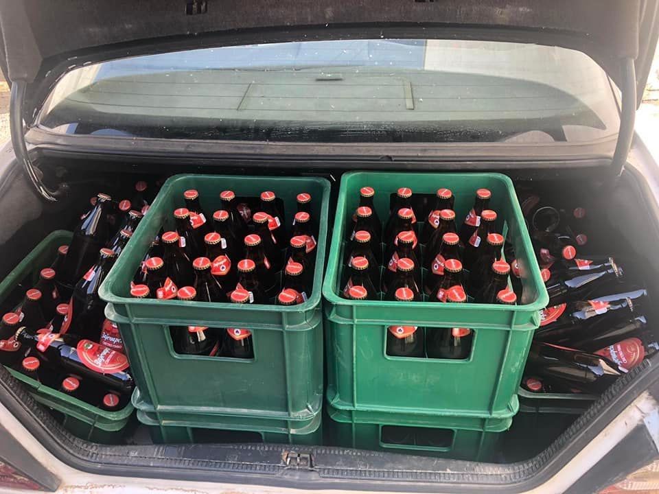 Policia ndalon dy raste të kontrabandimit me pije alkoolike afër ...