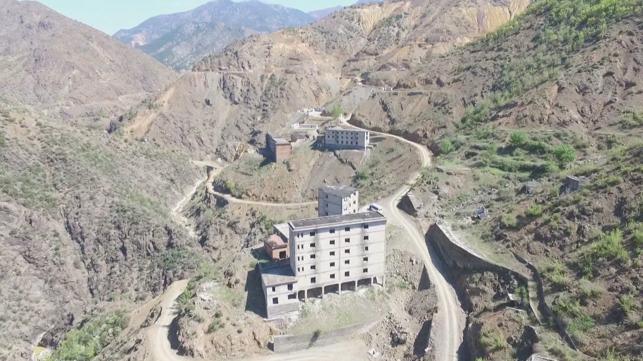 PD propozon që burgu i Spaçit dhe kampi i Tepelenës të kthehen në muze ...