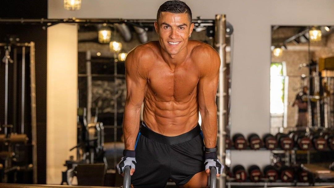 Cristiano Ronaldo is said to have injected botox to enlarge the genital ...
