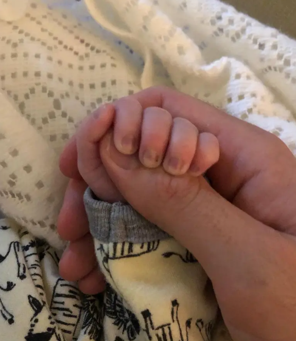 "Pretty Little Liars" actor Ian Harding becomes a father for the first ...