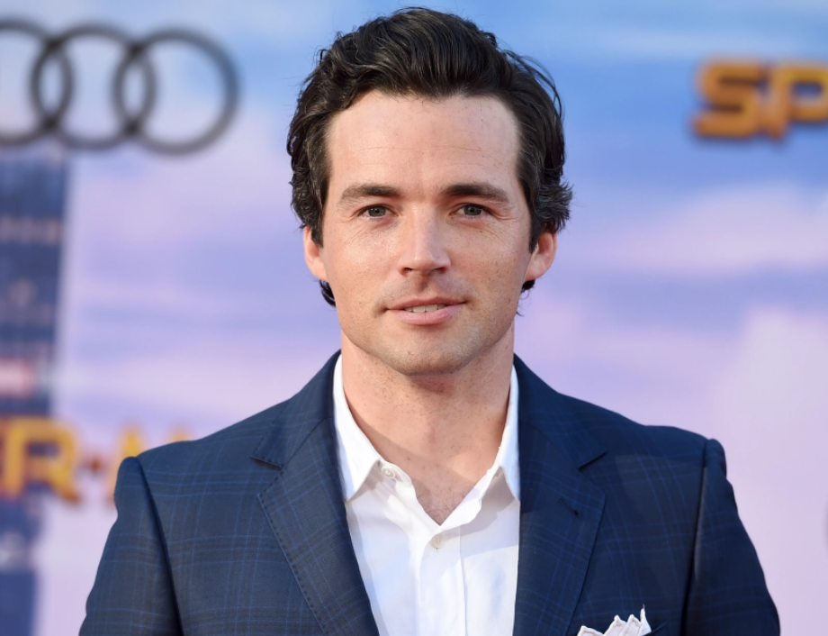 "Pretty Little Liars" actor Ian Harding becomes a father for the first ...