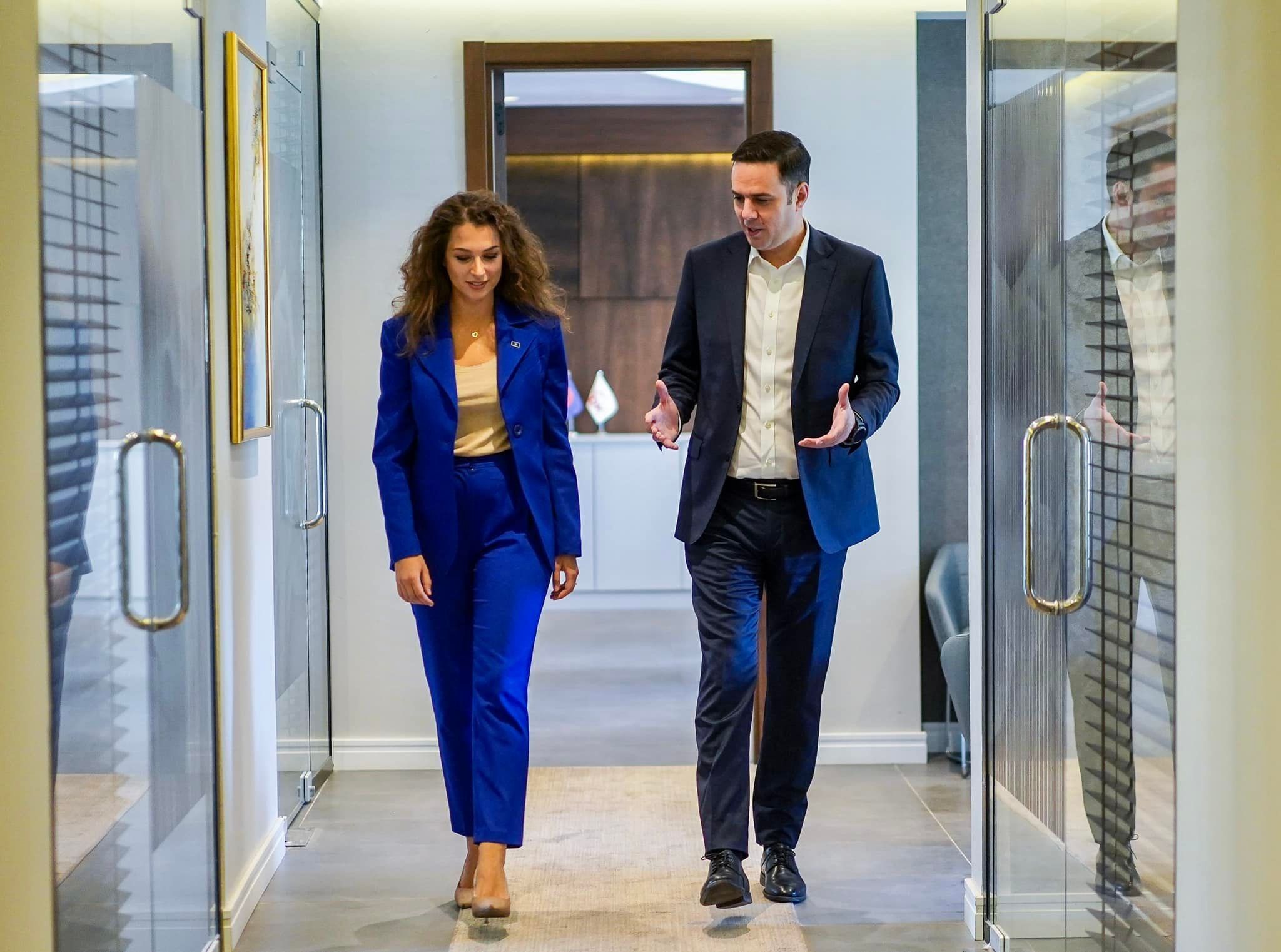 Zyrtare, Doarsa Kica Xhelili kalon në LDK - Telegrafi - Telegrafi