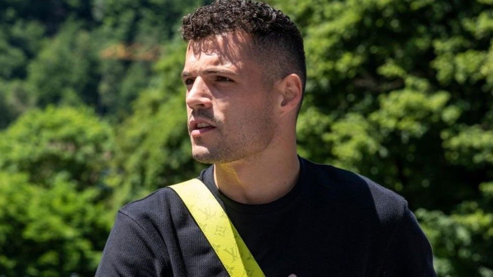 ‘Stop dhunës ndaj grave dhe fëmijëve’ – Granit Xhaka shpreh mbështetje ...