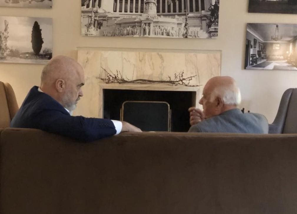 Rama takon ish-presidentin Moisiu: Burim i pashtershëm urtësie ...