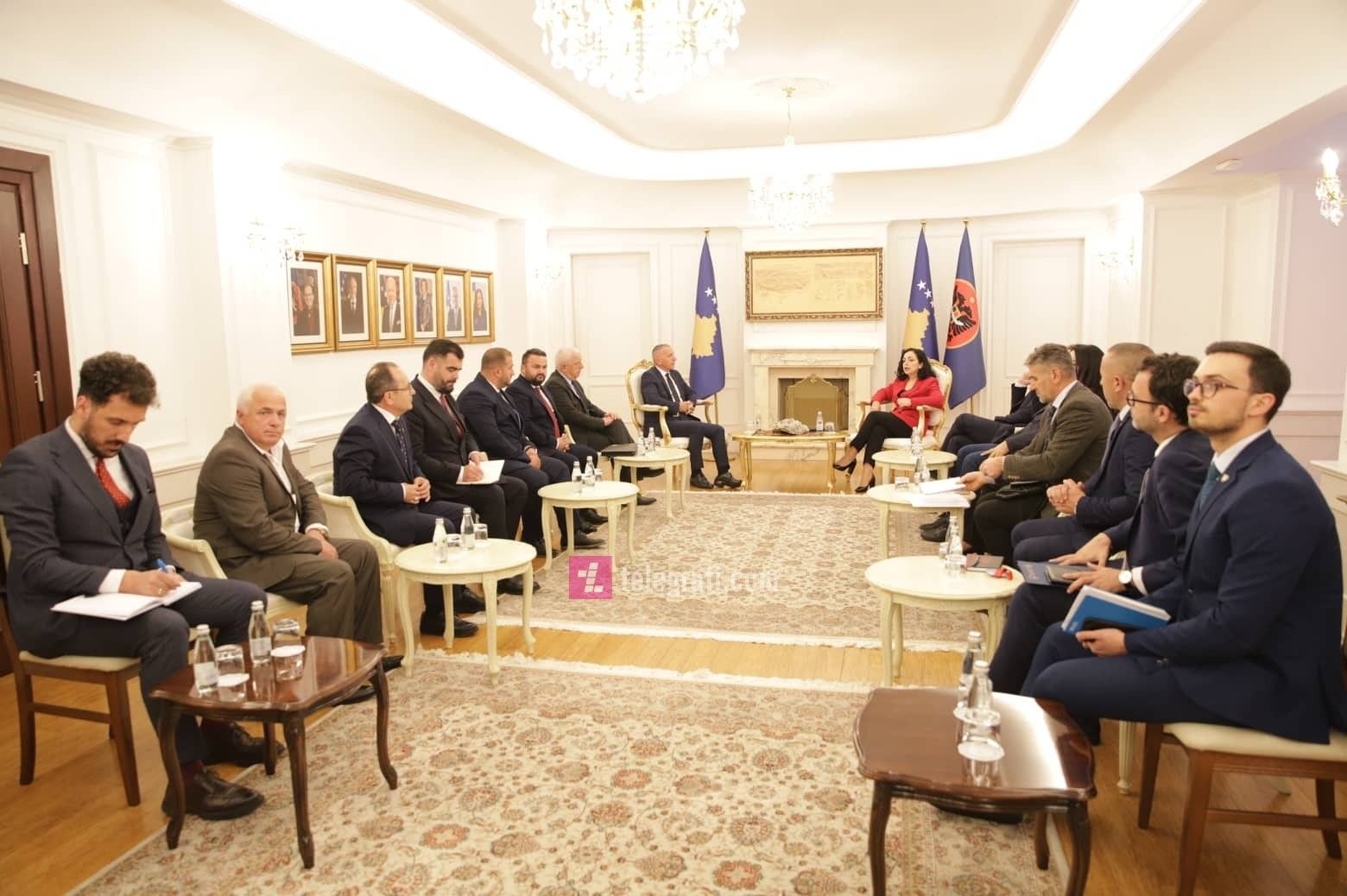 Osmani pret në takim përfaqësuesit nga Presheva, Bujanoci dhe Medvegja ...