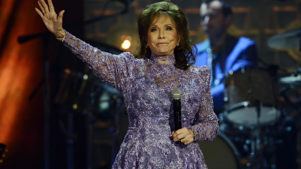 Loretta Lynn, the icon of 'country' music, has passed away - Telegrafi ...