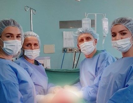 Kryhet me sukses një operacion i komplikuar në ShSKUK, pacientes i ...