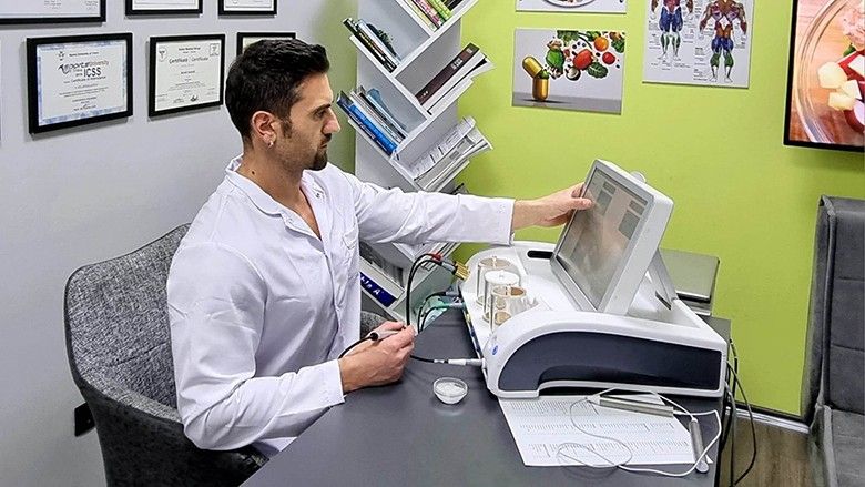 Besnik Humolli: Fitnesi, terapi fizike dhe mendore - Telegrafi - Telegrafi