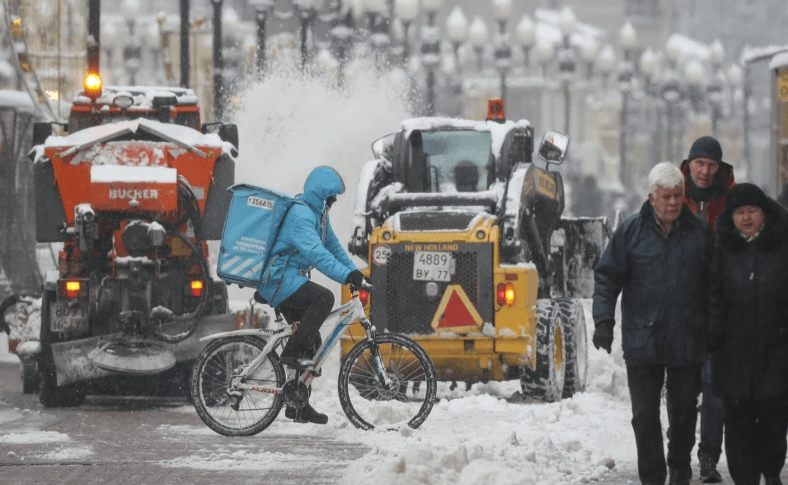 Moska u godit nga stuhia më e madhe e borës që nga viti 1941 ...