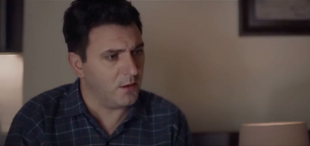 Naser Rafuna wins the "Best Actor in the Leading Role" award at the ...