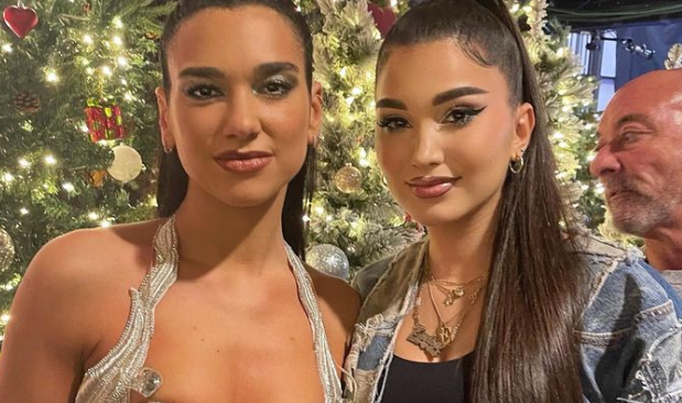 Artistet shqiptare, Dua Lipa dhe Enisa Nikaj pozojnë bashkë nga New Yorku - Telegrafi - Telegrafi