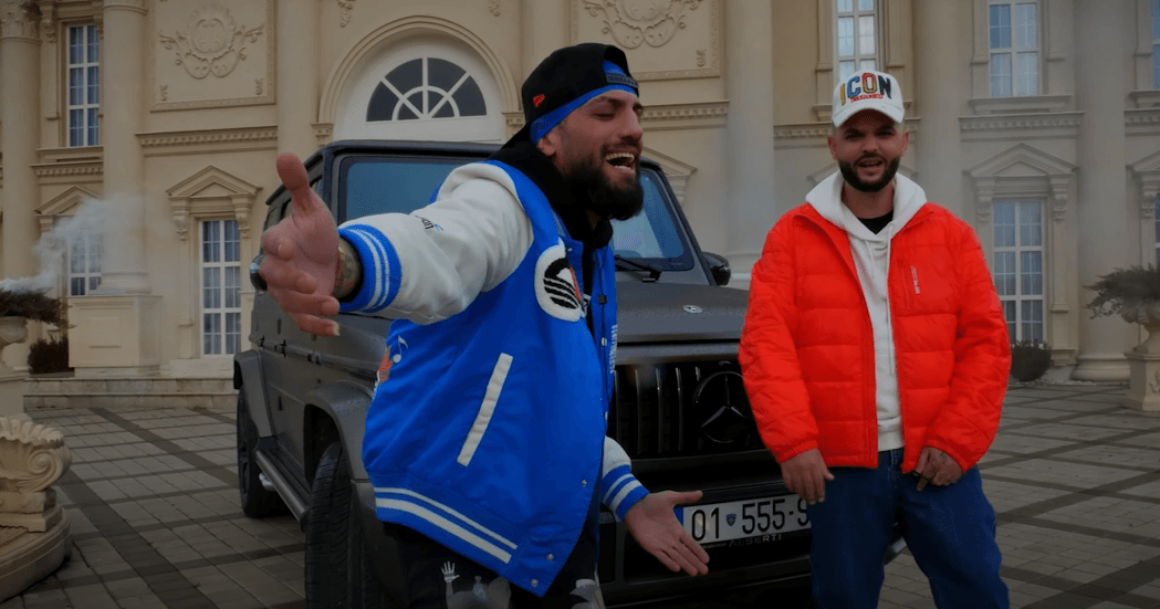 Skerdi dhe Mandi sjellin këngën e re "Ciocolata" - Telegrafi - Telegrafi