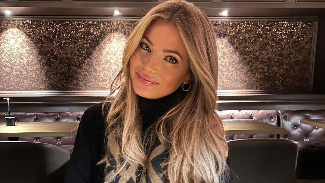 The 42-year-old actress looks like she's in her twenties, she's been ...