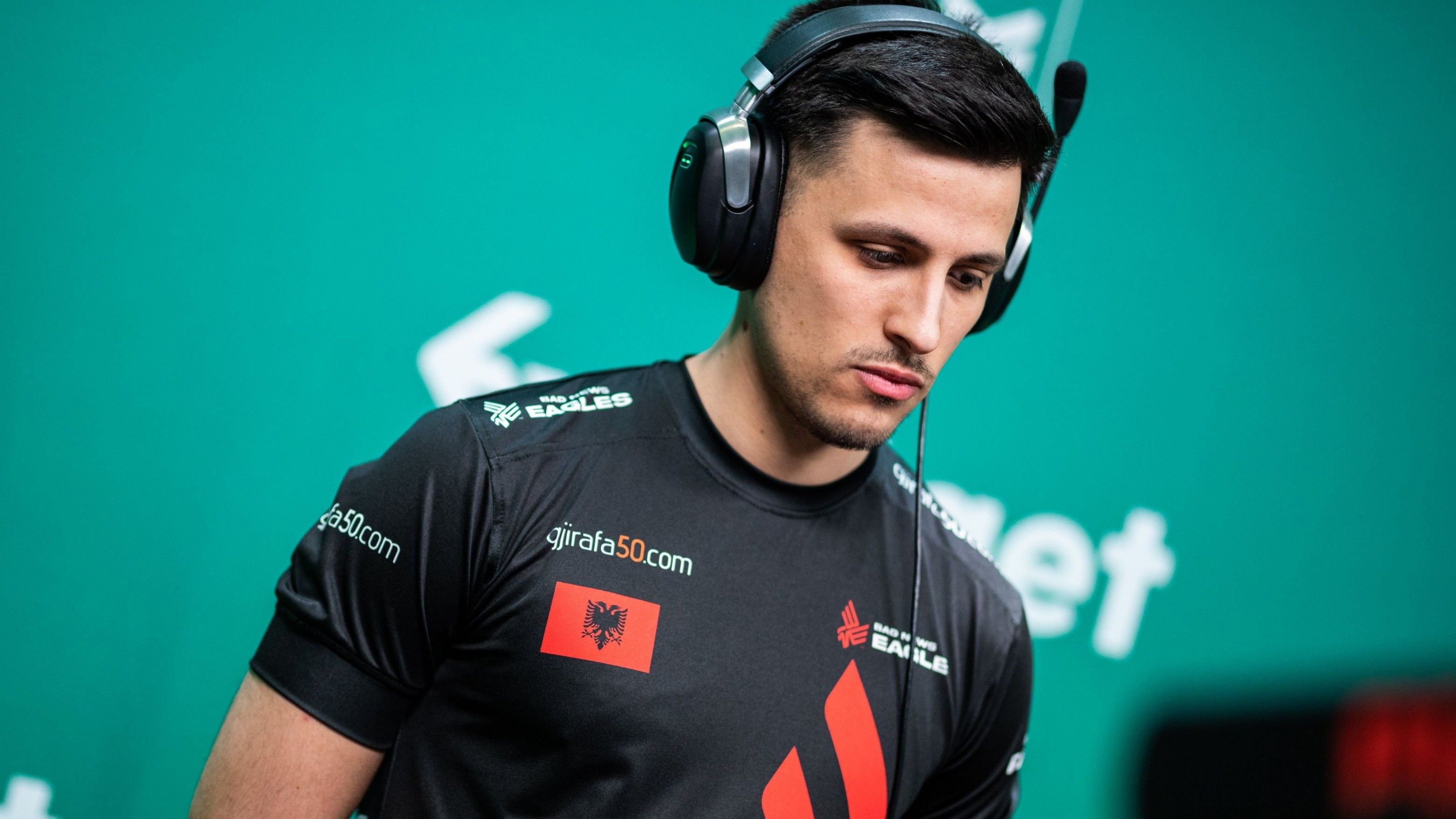 Trajneri i Bad News Eagles, Klesti ‘stikle’ Kola konfirmon largimin me një letër emocionuese ...