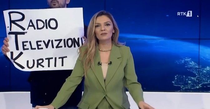 "Radio Televizioni i Kurtit", aktivisti i PSD-së ndërpret lajmet ...