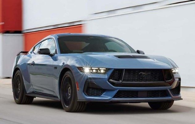 The first car of the seventh generation of Ford Mustang GT is sold for ...