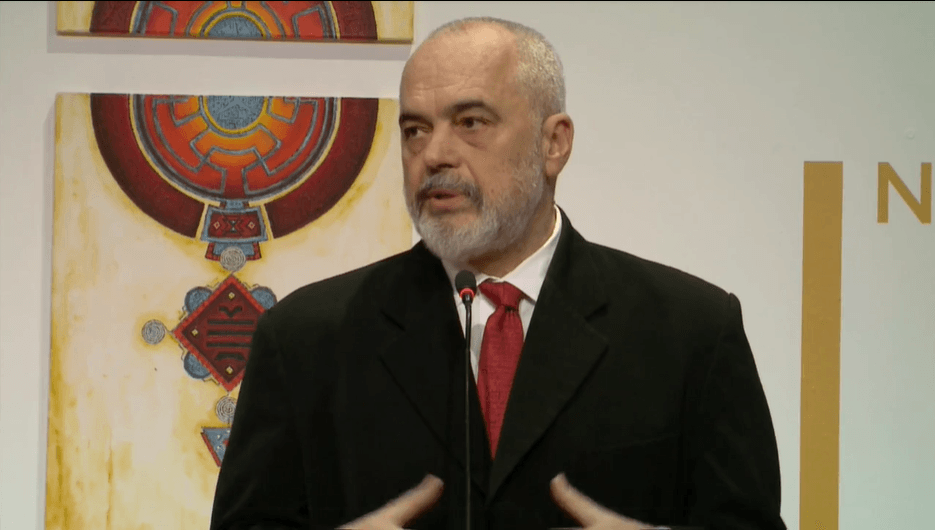 Rama: Rexhep Selimi ndodhet në Tiranë përmes pikturave të bëra në Hagë ...