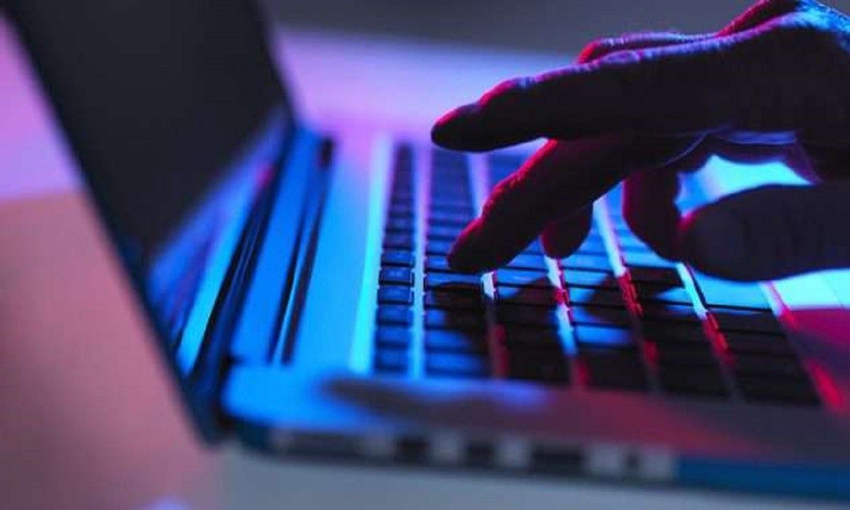 The Nigerian hacker deceived the Albanian businessman with just one e ...