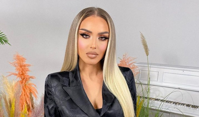 Aida Doçi paralajmëron këngën e re, publikohet të premten - Telegrafi ...