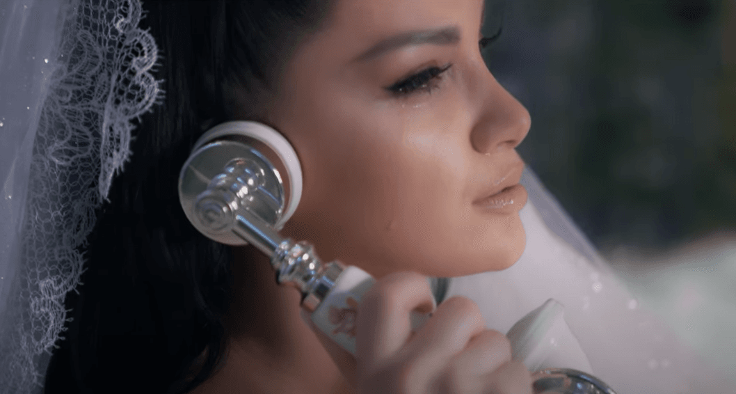 Samanta Karavella returns with the song "Alo" - Telegrafi - Telegrafi