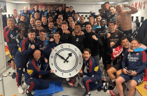 Something special is behind Arsenal's giant clock team celebration ...