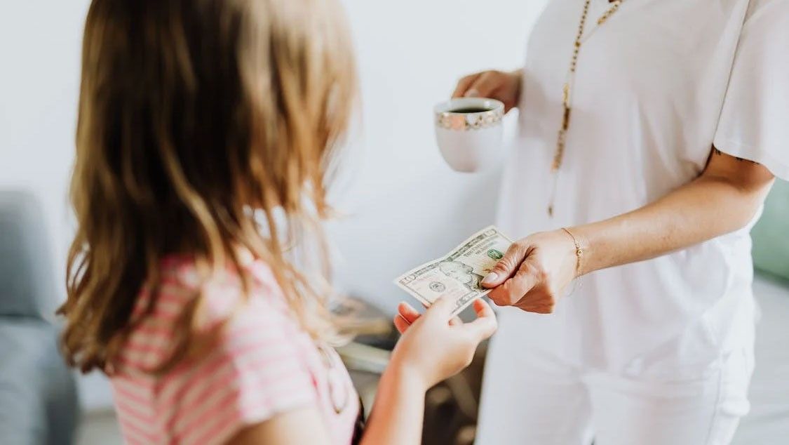 Why you shouldn't give money to children for doing chores around the ...