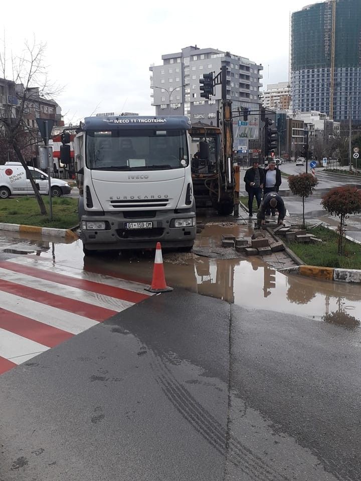 Two Neighborhoods In Pristina Remain Without Water Telegrafi Telegrafi