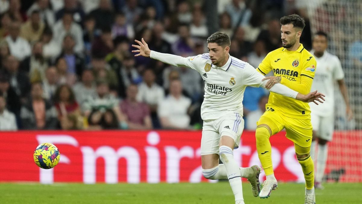 Valverde breaks his silence and reacts after punching the Villarreal ...