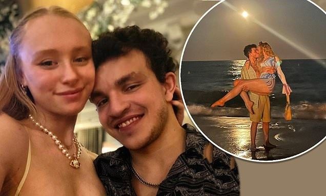 Actor Alex Bain separates from his partner six months after the ...