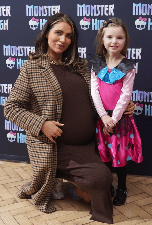 Amy Childs gives birth to twins - Telegraph - Telegraph