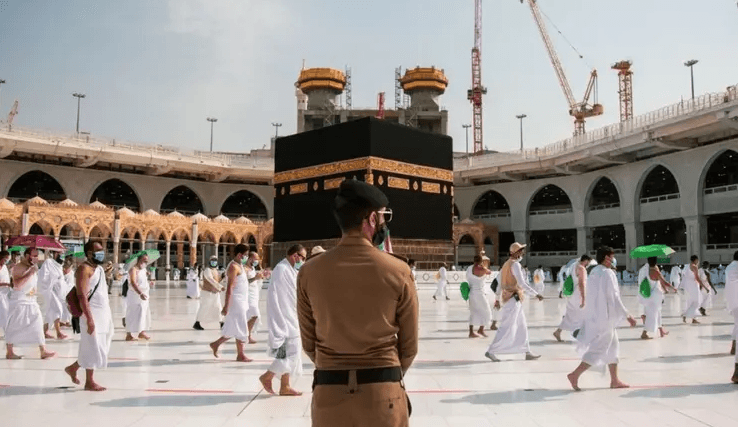 Crowd control during Umrah: How Saudi authorities are providing ...